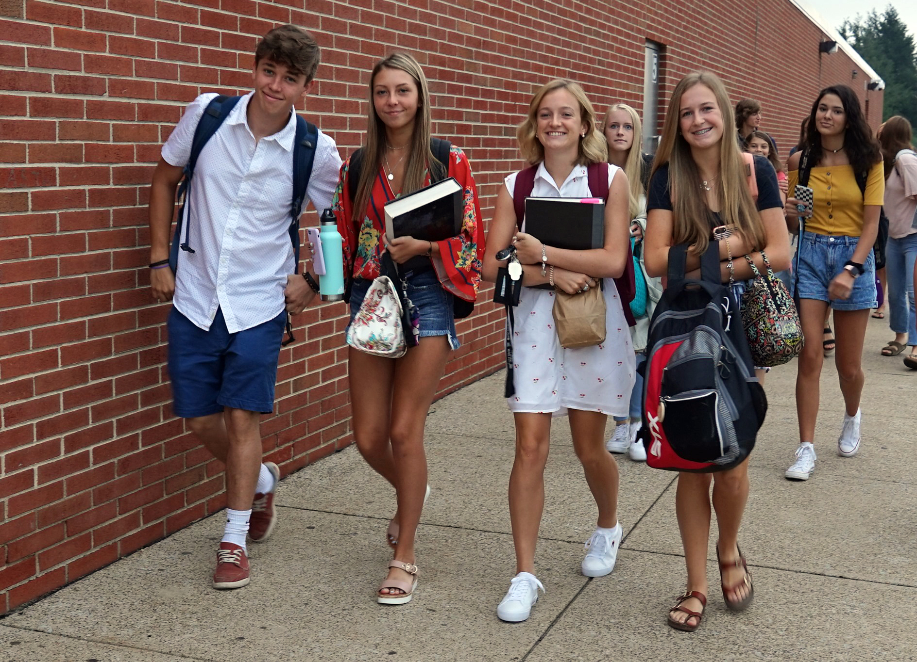 Welcome back IHS! - The High Arrow