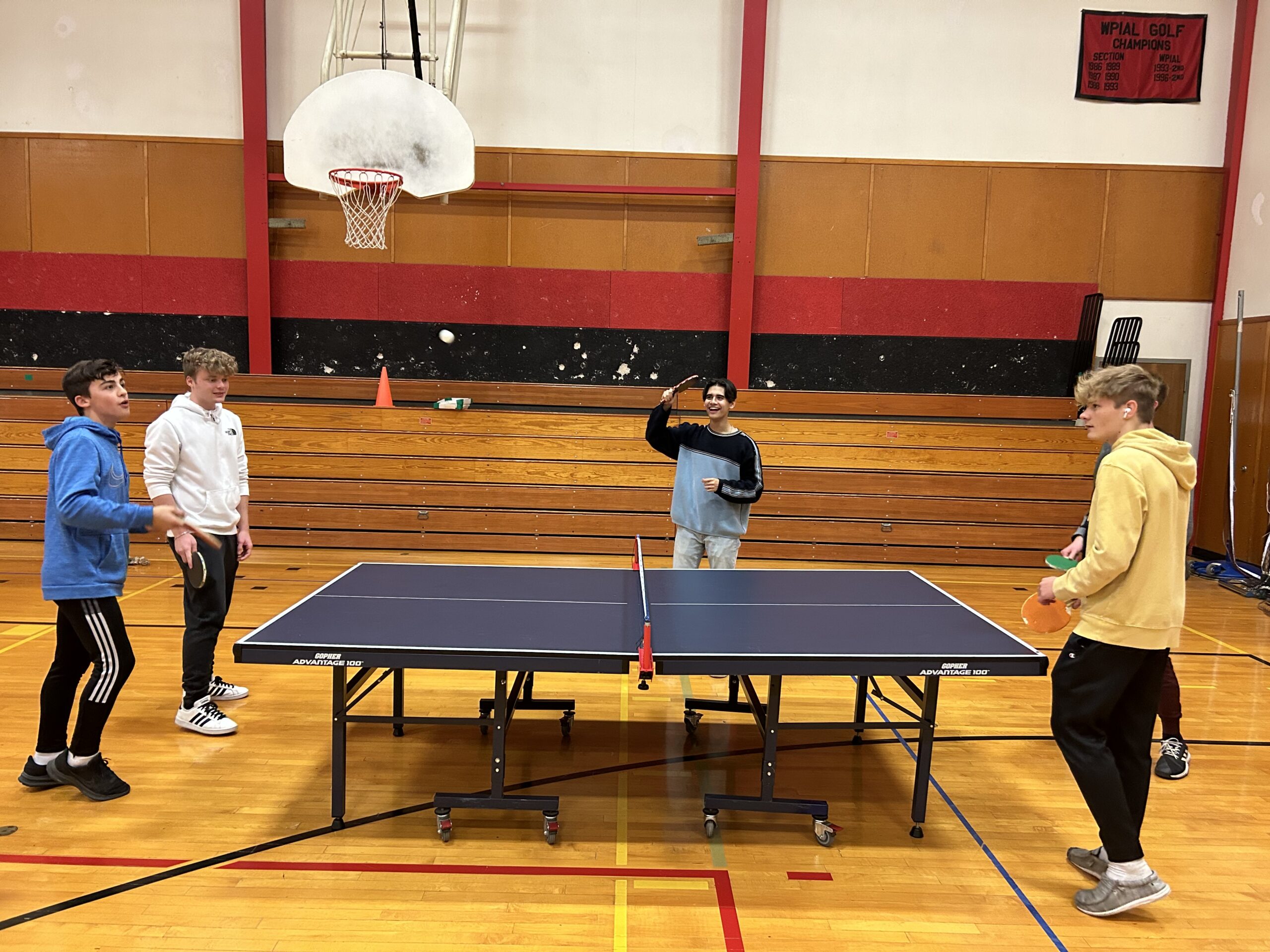 Score! IHS students play ping-pong during clubs - The High Arrow